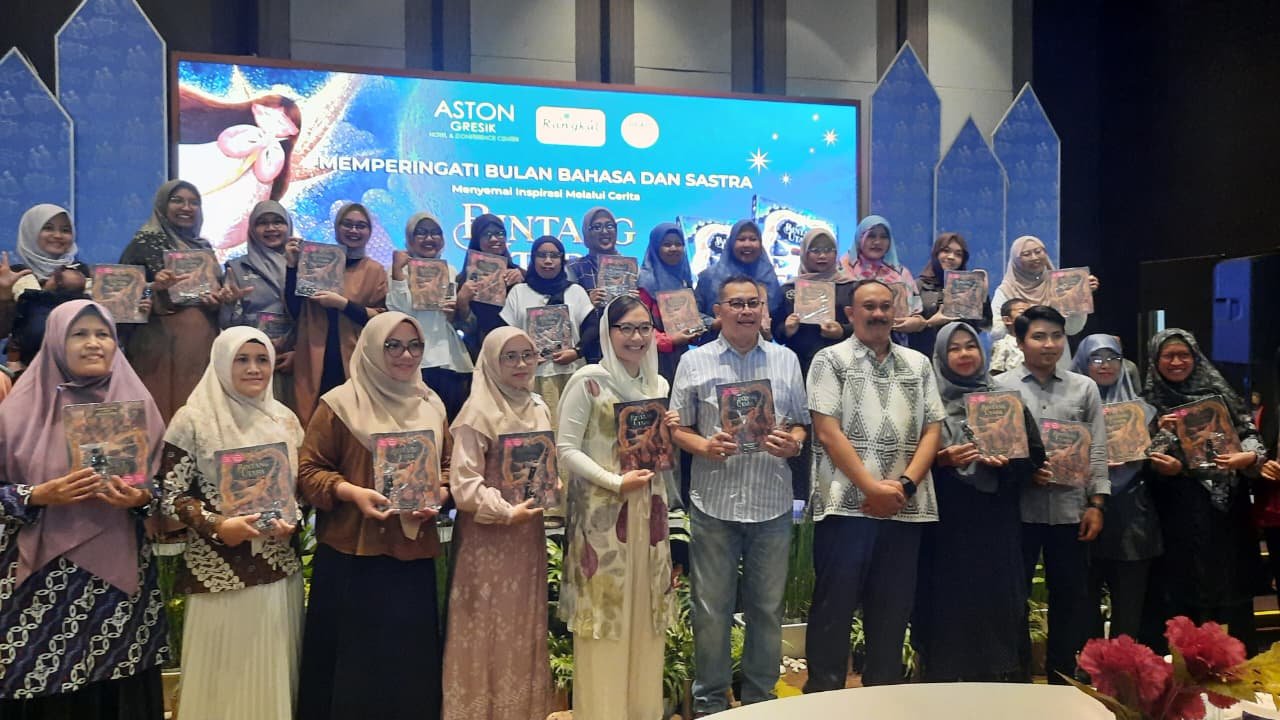 Rayakan Bulan Bahasa dan Sastra, Guru Spemdalas Hadiri Bedah Novel di ...